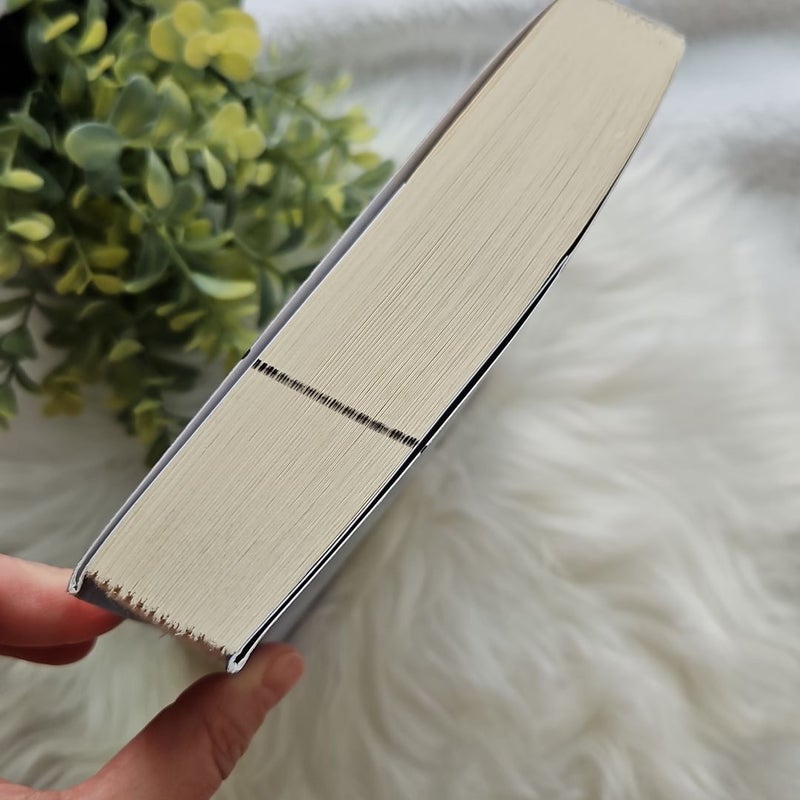 The Library of Legends by Janie Chang, Paperback | Pangobooks