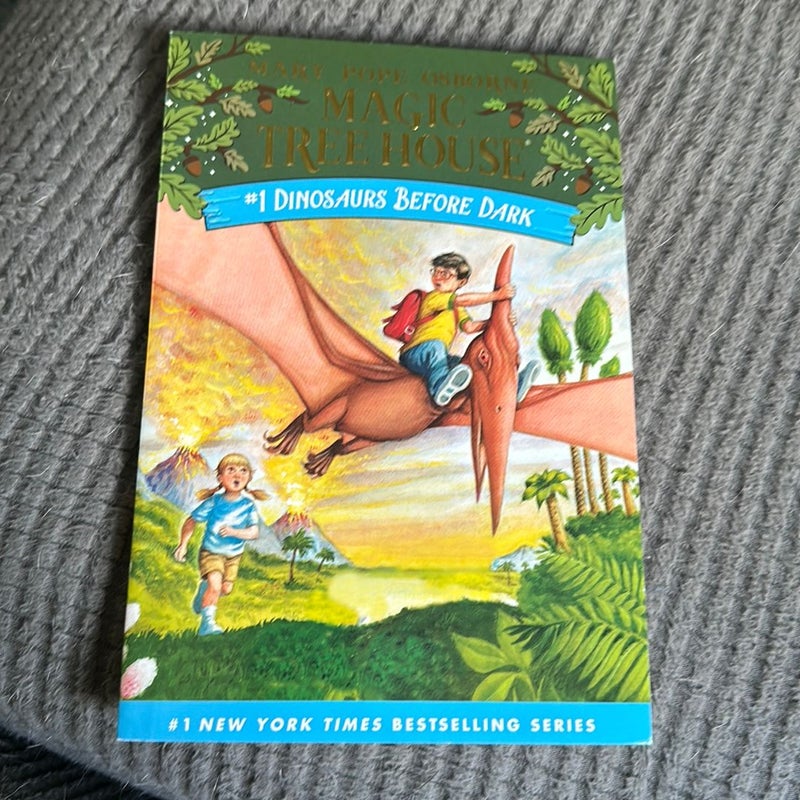 Dinosaurs Before Dark by Mary Pope Osborne, Paperback | Pangobooks