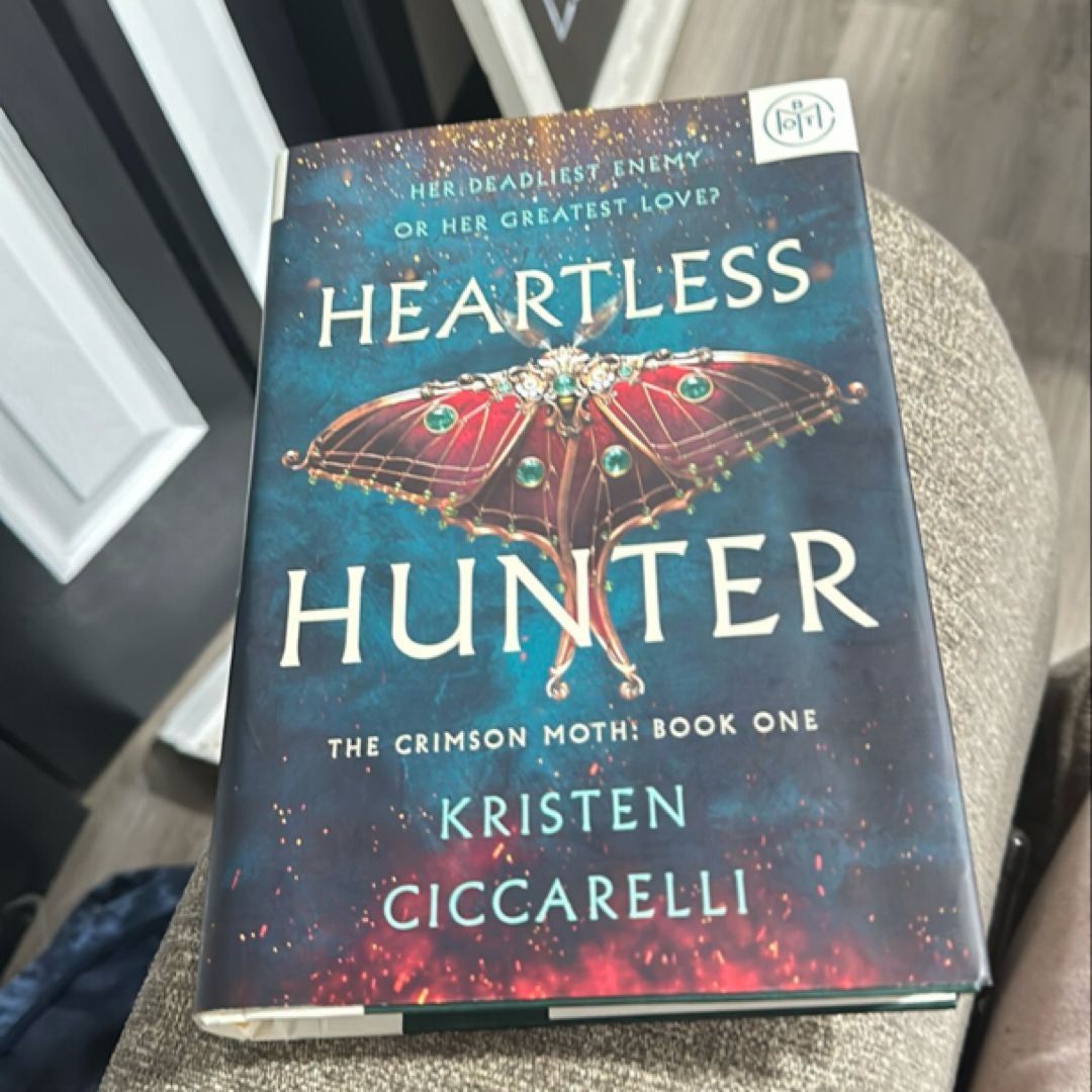 Heartless Hunter by Kristen Ciccarelli, Hardcover | Pangobooks