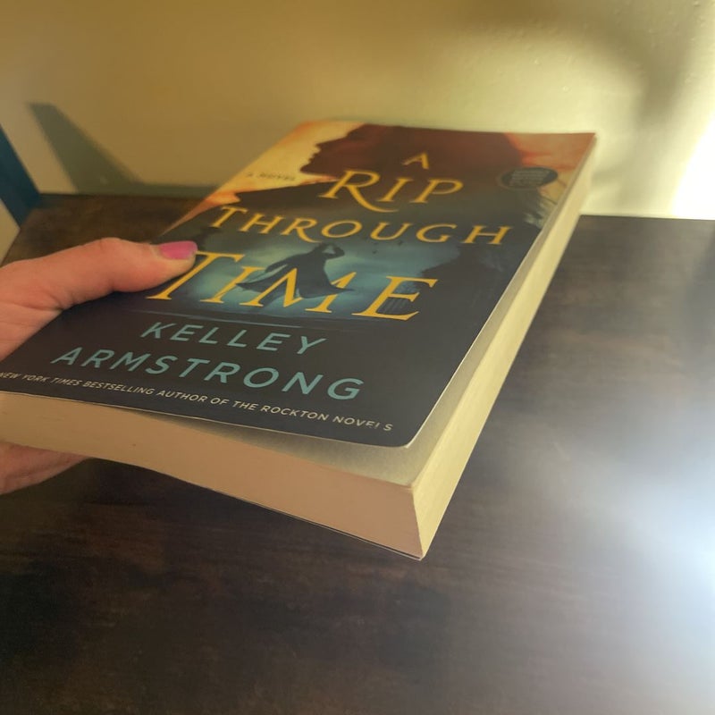 A Rip Through Time by Kelley Armstrong, Hardcover | Pangobooks