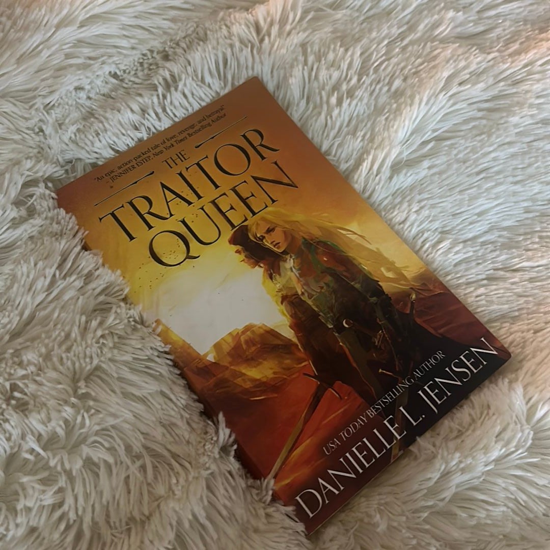 The Traitor Queen by Danielle L. Jensen, Paperback | Pangobooks
