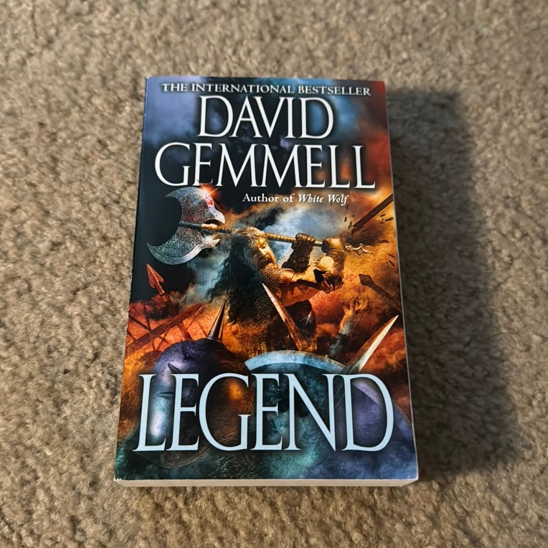 Legend by David Gemmell, Paperback | Pangobooks
