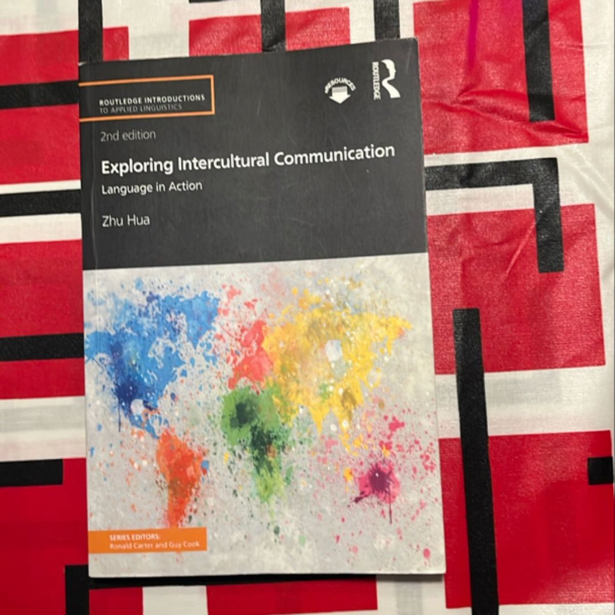 Exploring Intercultural Communication by Zhu Hua