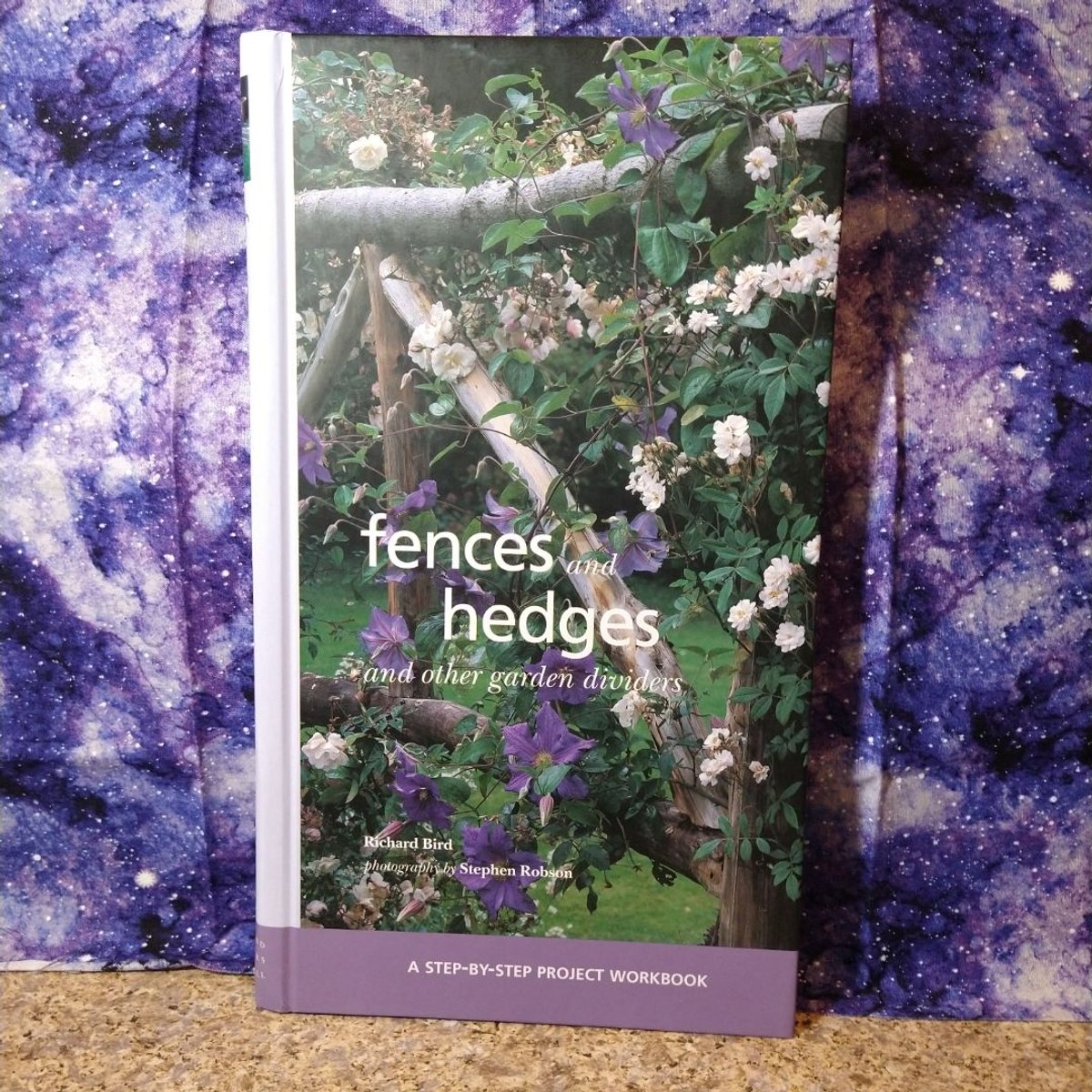 Fences and Hedges by Richard Bird, Stephen Robson