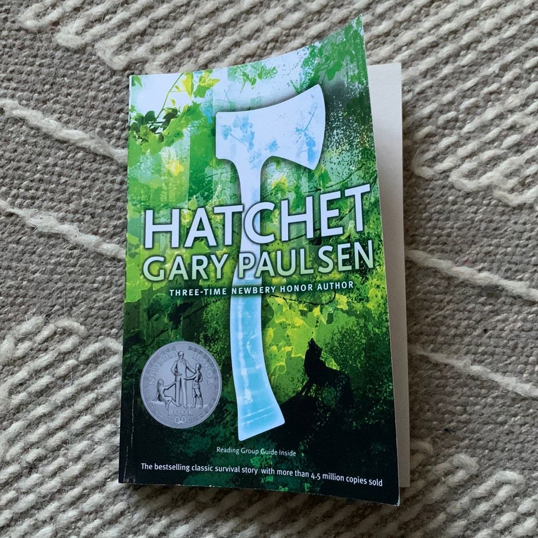 Hatchet by Gary Paulsen , Paperback | Pangobooks
