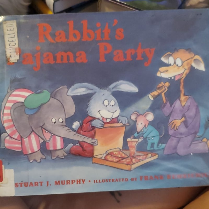 Rabbit's Pajama Party by Stuart J. Murphy, Hardcover | Pangobooks