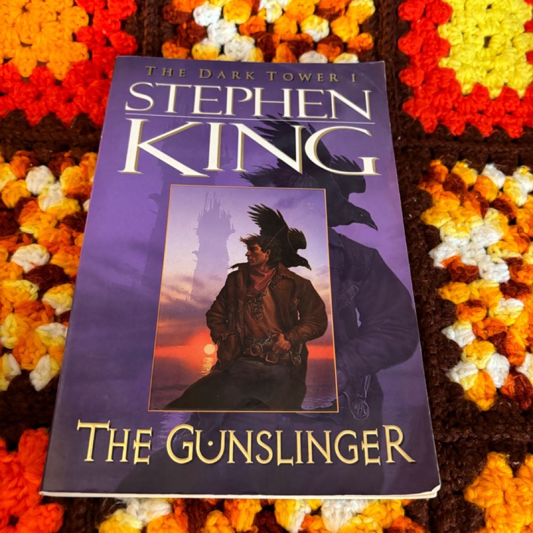 The Gunslinger by Stephen King, Paperback | Pangobooks