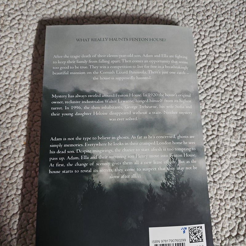 Don't Look Back by Ben Cheetham, Paperback | Pangobooks