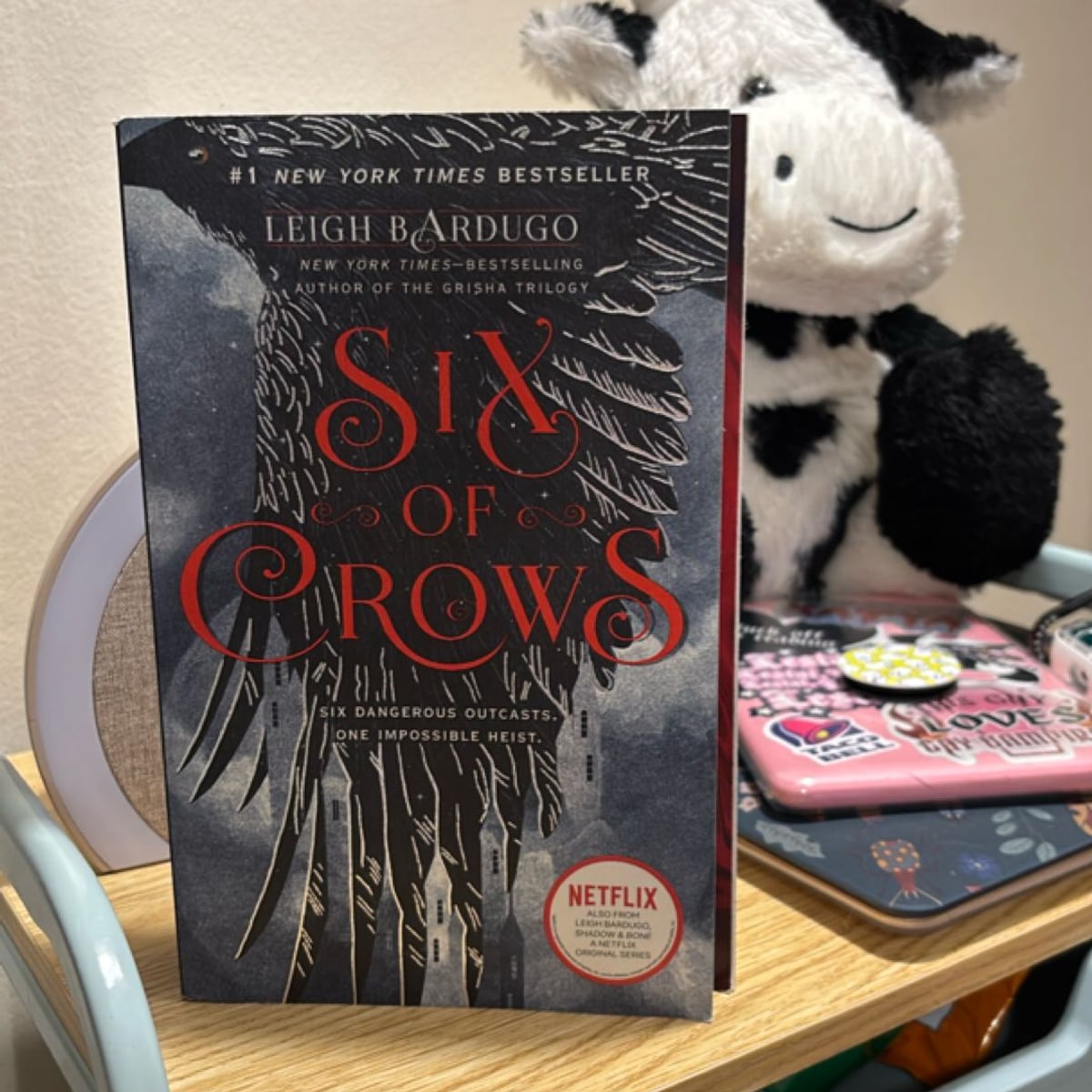 Six of Crows by Leigh Bardugo, Paperback | Pangobooks