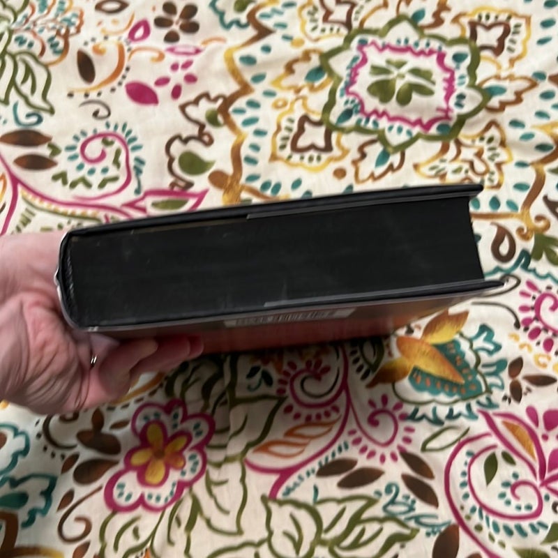 Fourth Wing, limited Holiday release, red cover, bonus chapters by ...