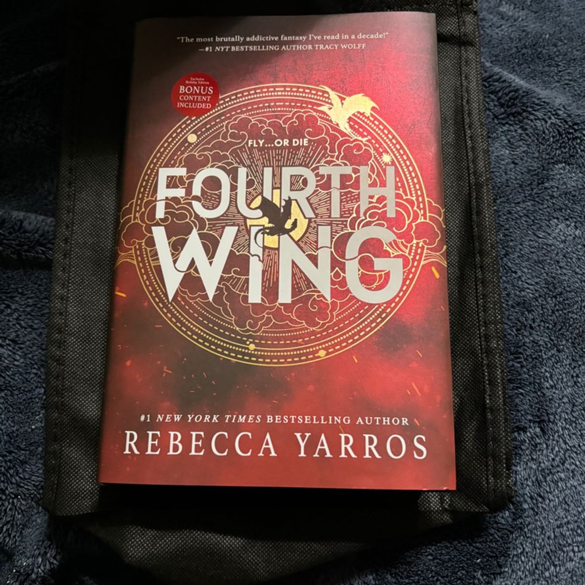 Fourth wing special edition by Rebecca Yarros , Hardcover | Pangobooks