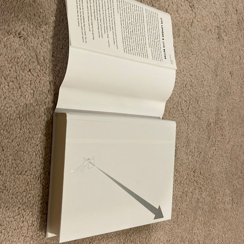 Outlive by Peter Attia; Bill Gifford, Hardcover | Pangobooks