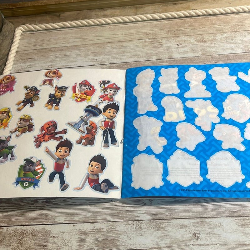 Pups to the Rescue! (Paw Patrol) by Random House, Paperback | Pangobooks