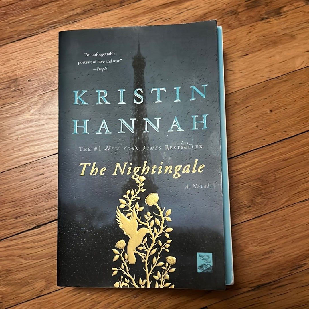 The Nightingale by Kristin Hannah, Paperback | Pangobooks