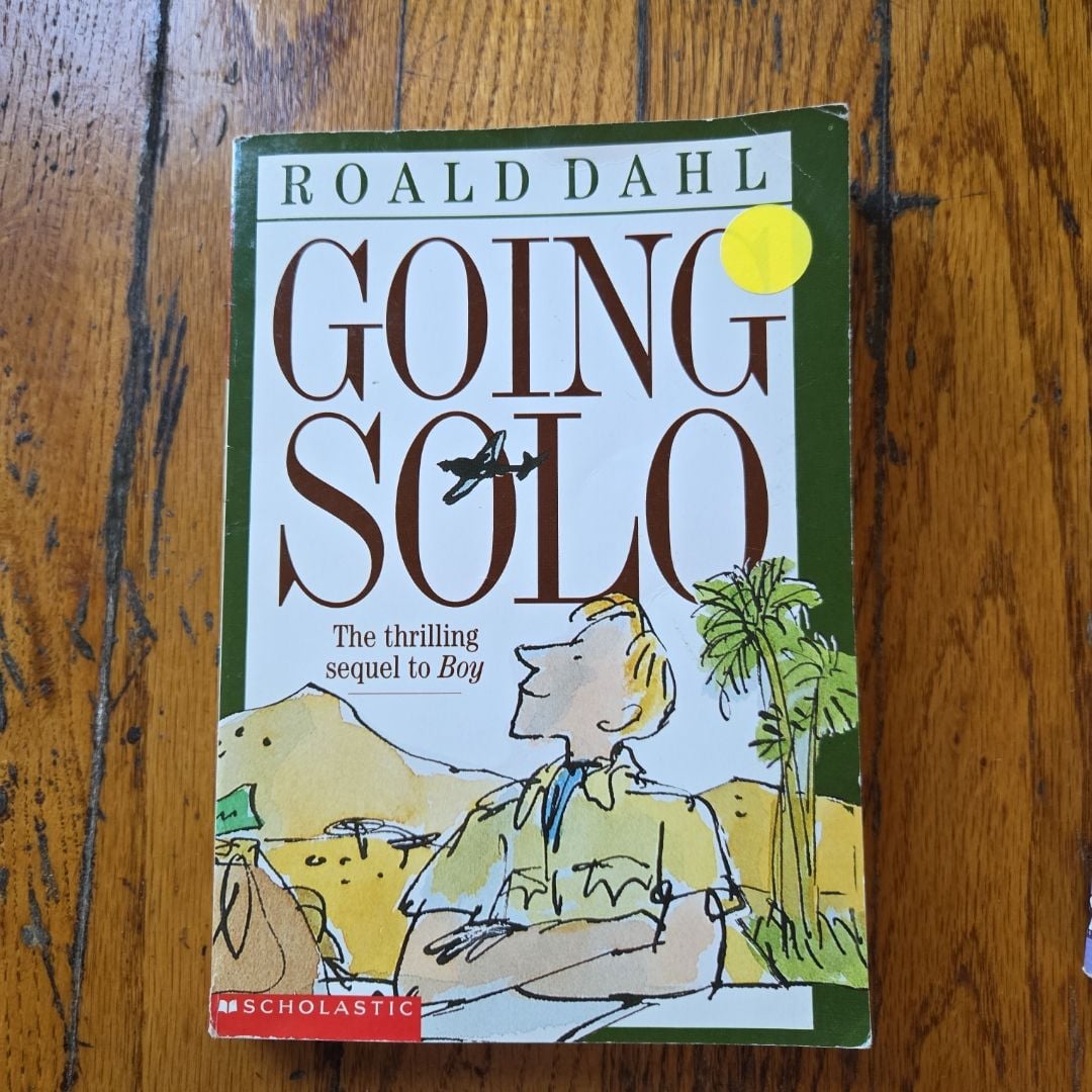 Going Solo by Roald Dahl, Paperback | Pangobooks