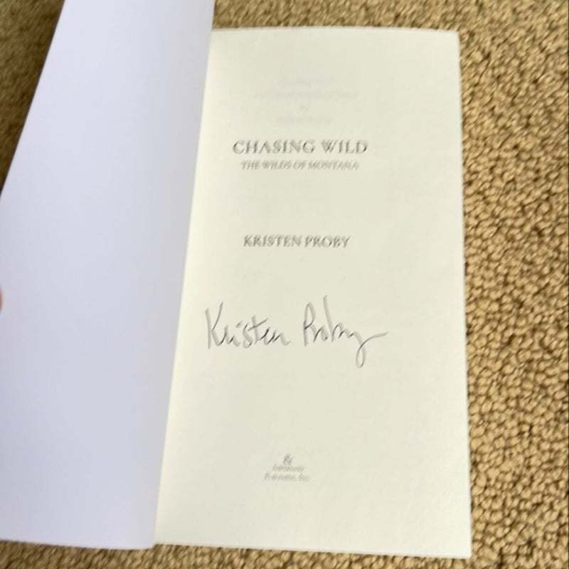 Chasing Wild - Special Edition by Proby | Pangobooks