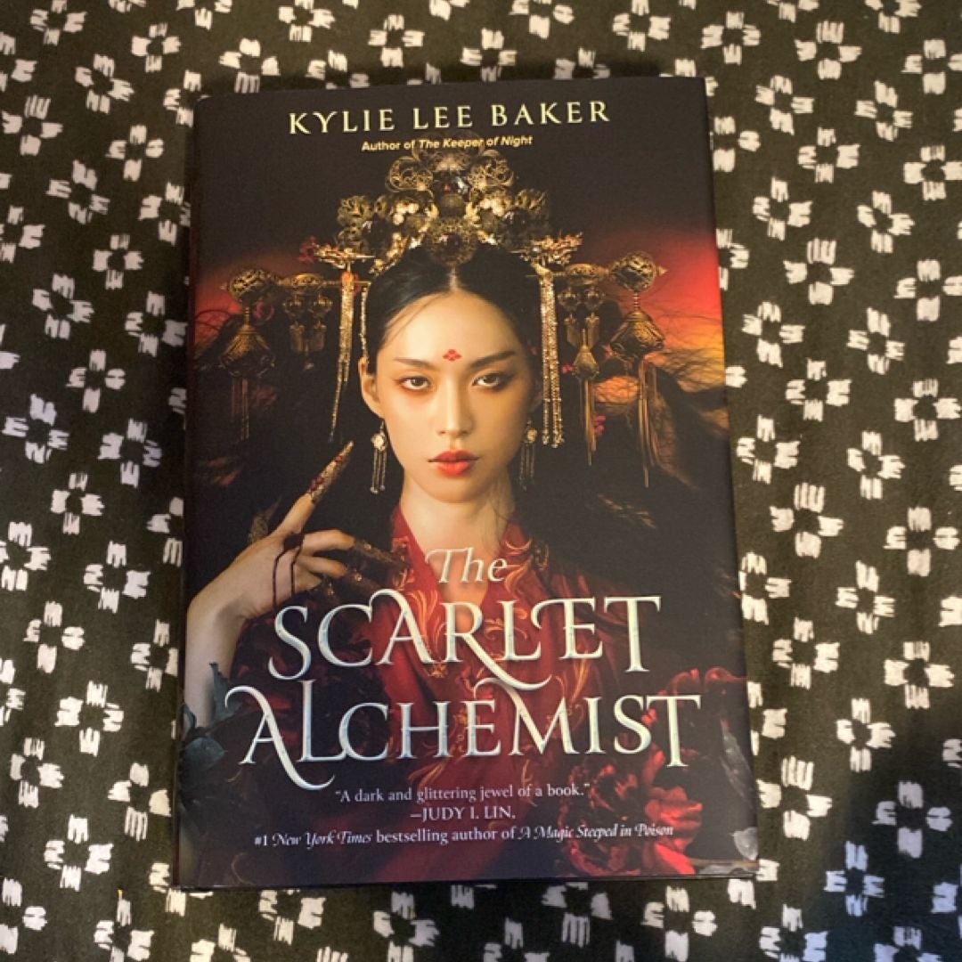 The Scarlet Alchemist by Kylie Lee Baker, Hardcover | Pangobooks