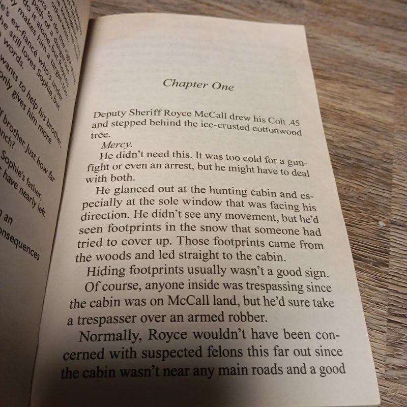 Standoff at Mustang Ridge by Delores Fossen