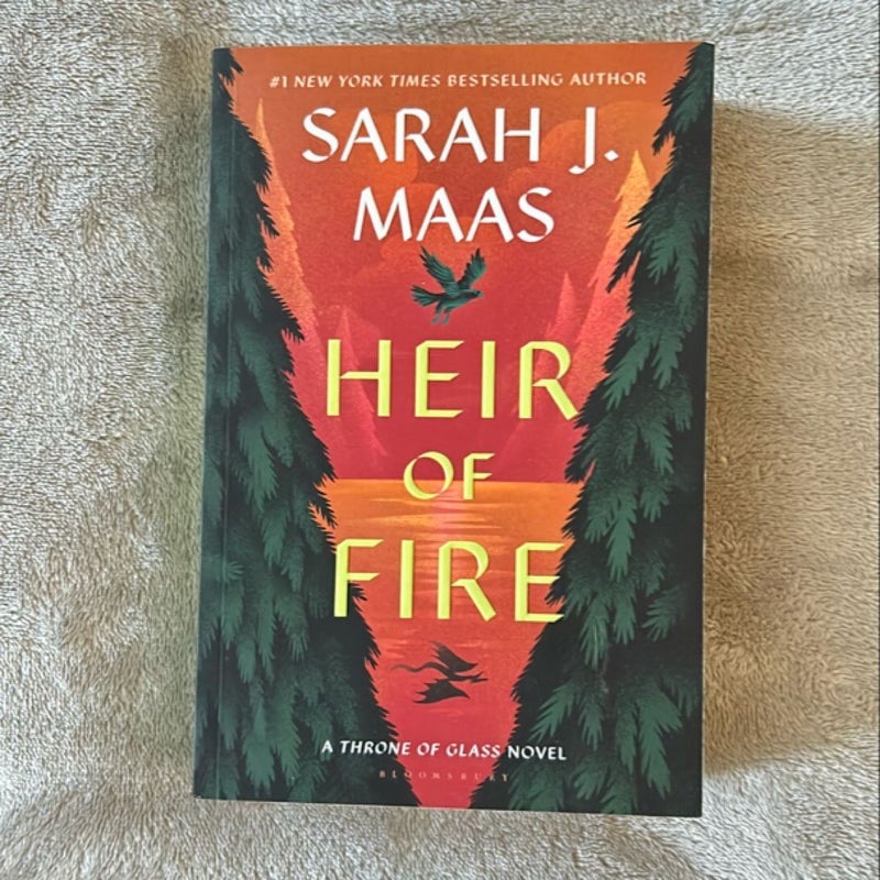 Heir of Fire by Sarah J. Maas, Paperback | Pangobooks