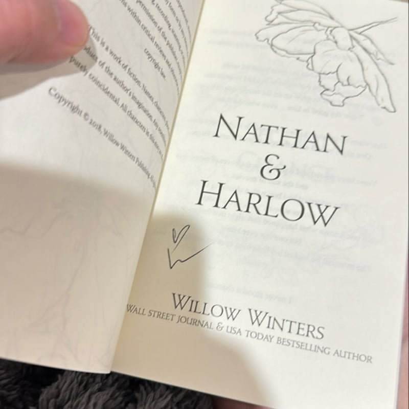 *SIGNED Nathan & Harlow by Willow Winters, Paperback | Pangobooks
