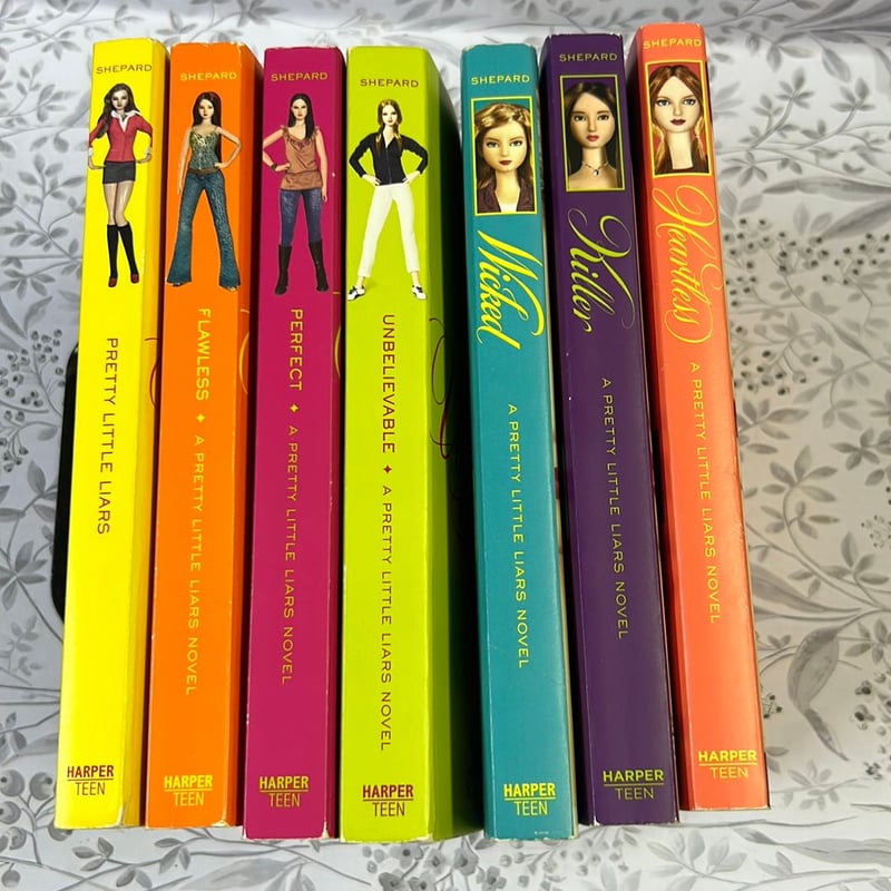 Pretty Little Liars 7 Paperback Bundle by Sara Shepard, Paperback ...