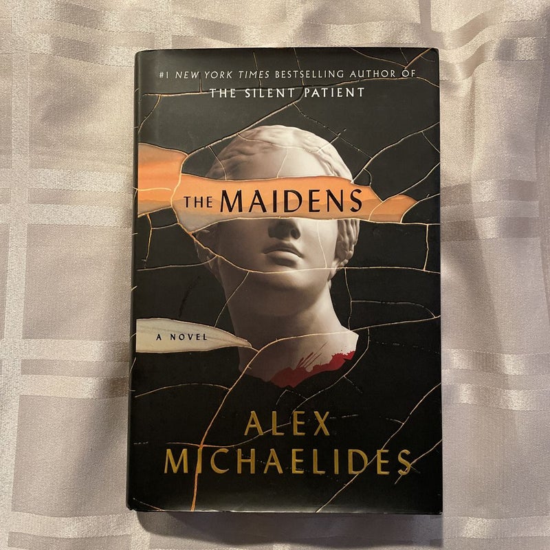 The Maidens by Alex Michaelides, Hardcover | Pangobooks