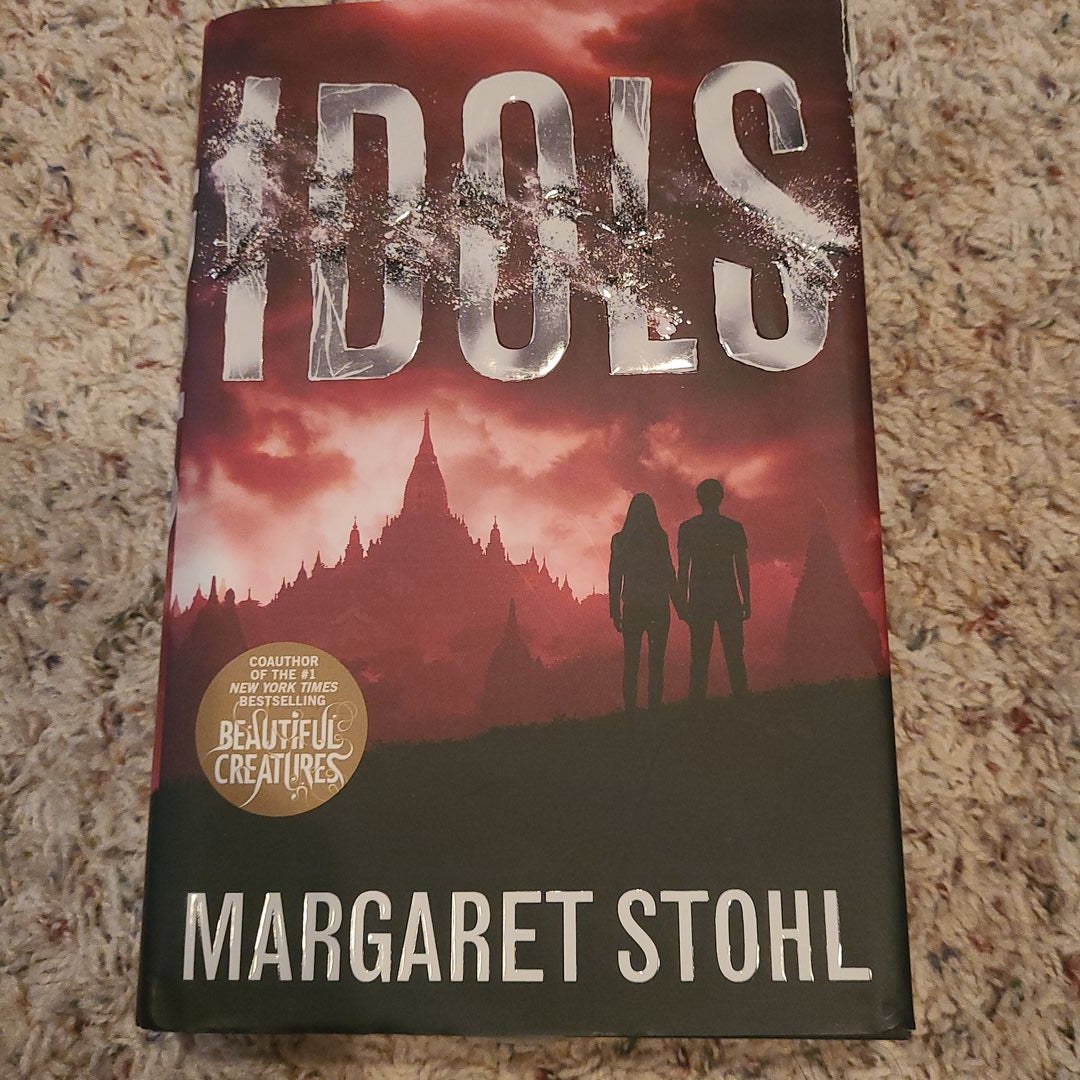 Idols by Margaret Stohl