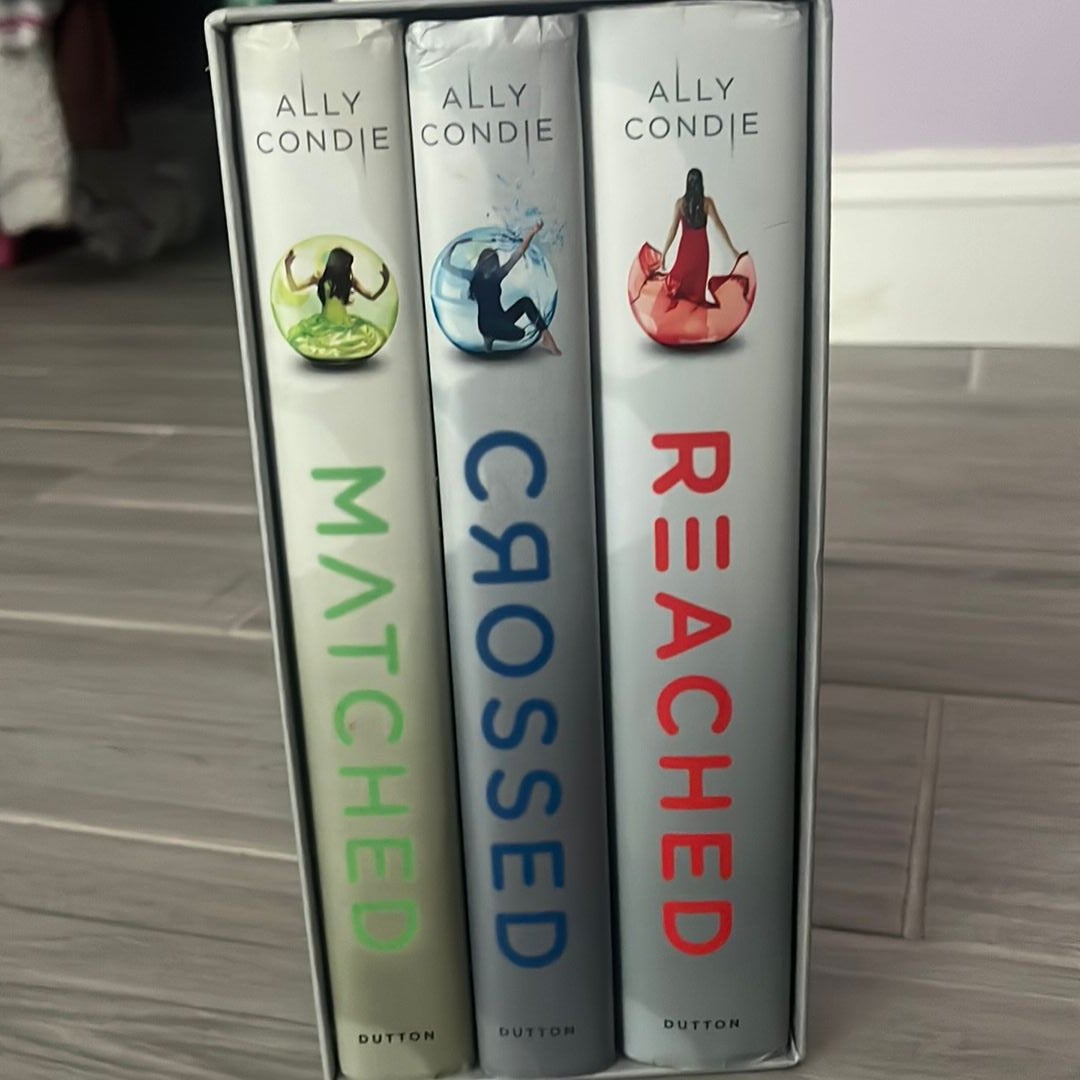 Matched Trilogy Box Set by Ally Condie