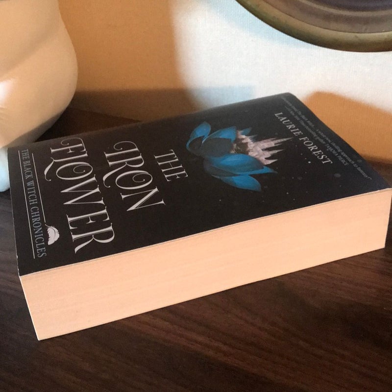The Iron Flower by Laurie Forest, Paperback | Pangobooks