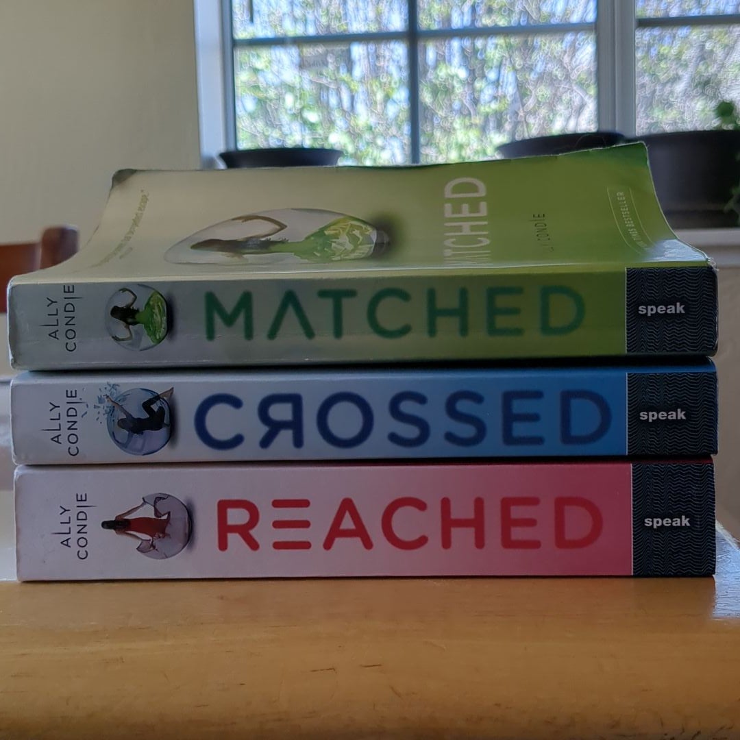 Set of 3 Matched Series by Ally Condie, Paperback | Pangobooks