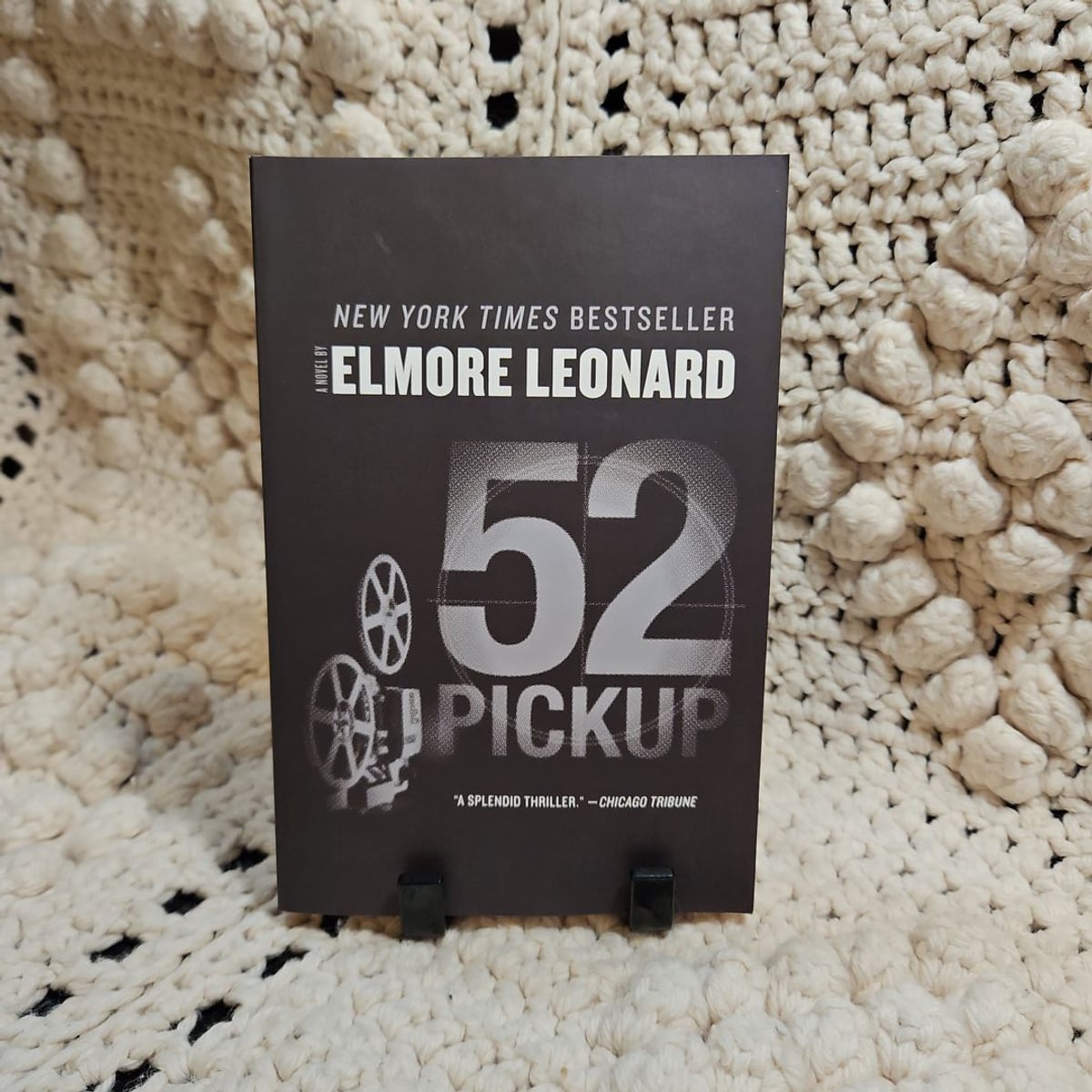 52 Pickup by Elmore Leonard, Paperback | Pangobooks