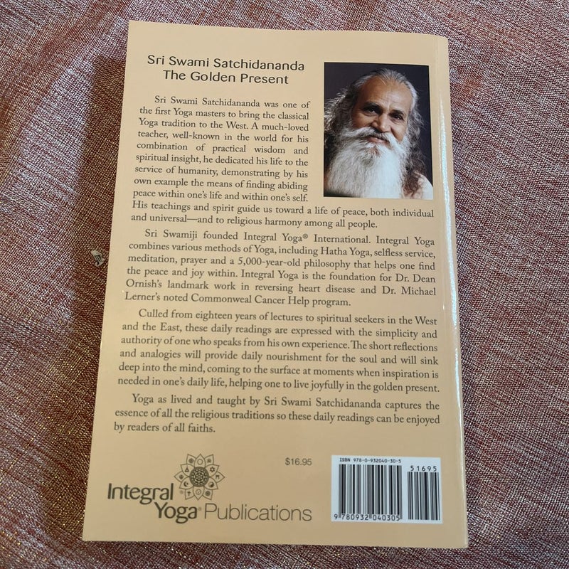 The Golden Present by Sri Swami Satchidananda