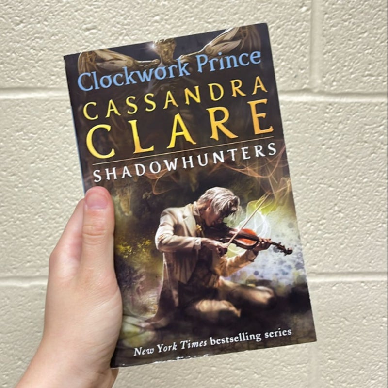 Clockwork Prince by Cassandra Clare, Paperback | Pangobooks