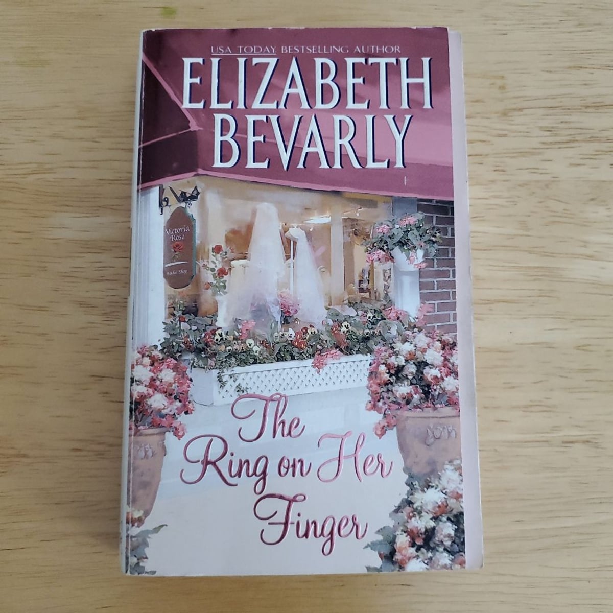 The Ring on Her Finger by Elizabeth Bevarly