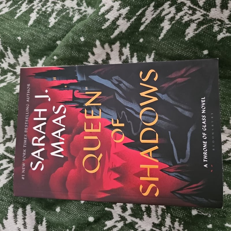 Queen of Shadows by Sarah J. Maas