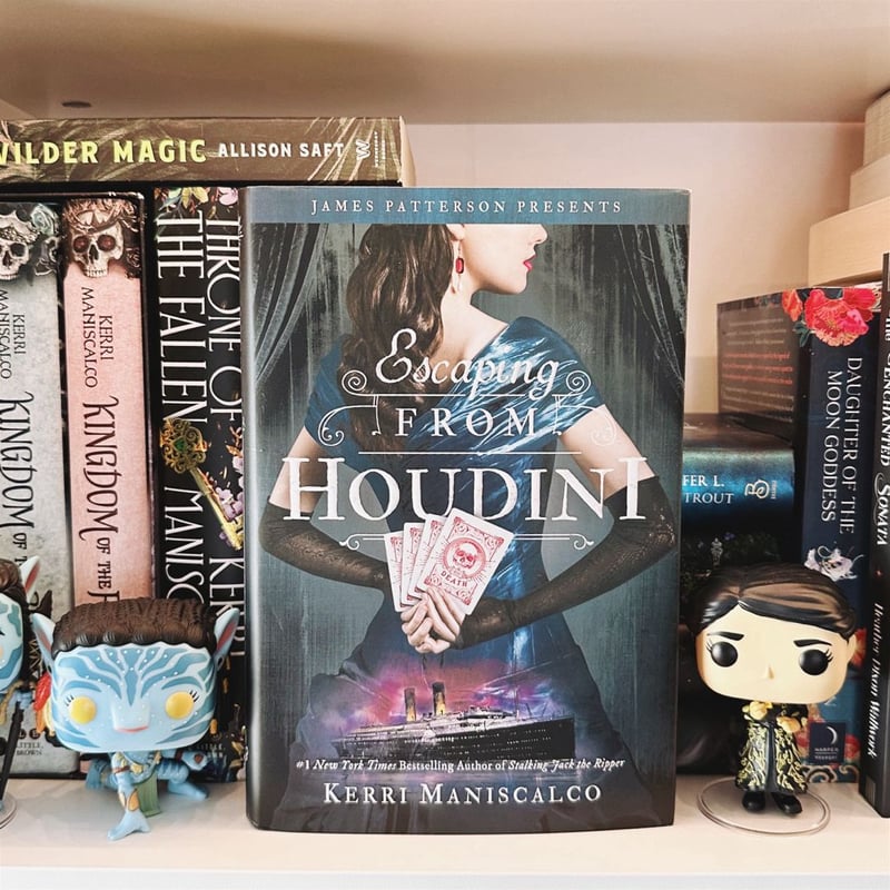 Escaping from Houdini by Kerri Maniscalco, Hardcover | Pangobooks