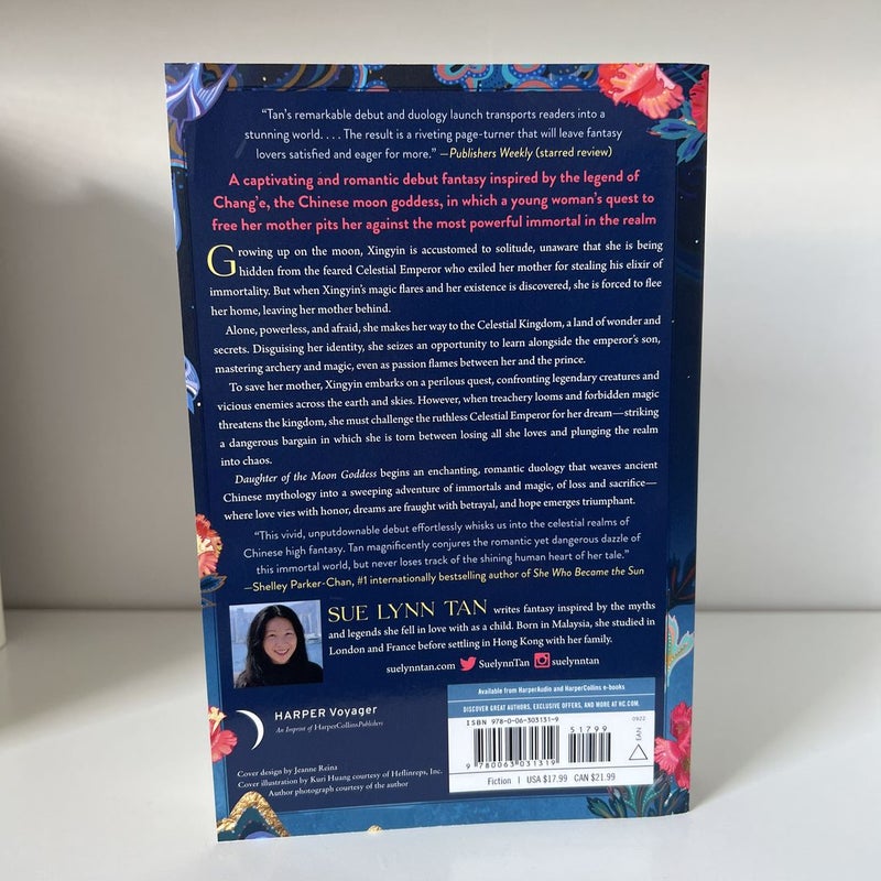 Daughter of the Moon Goddess by Sue Lynn Tan