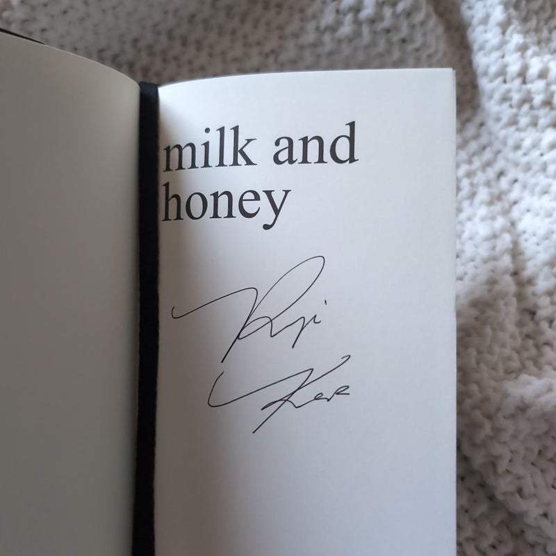 Milk and Honey by Rupi Kaur, Hardcover | Pangobooks