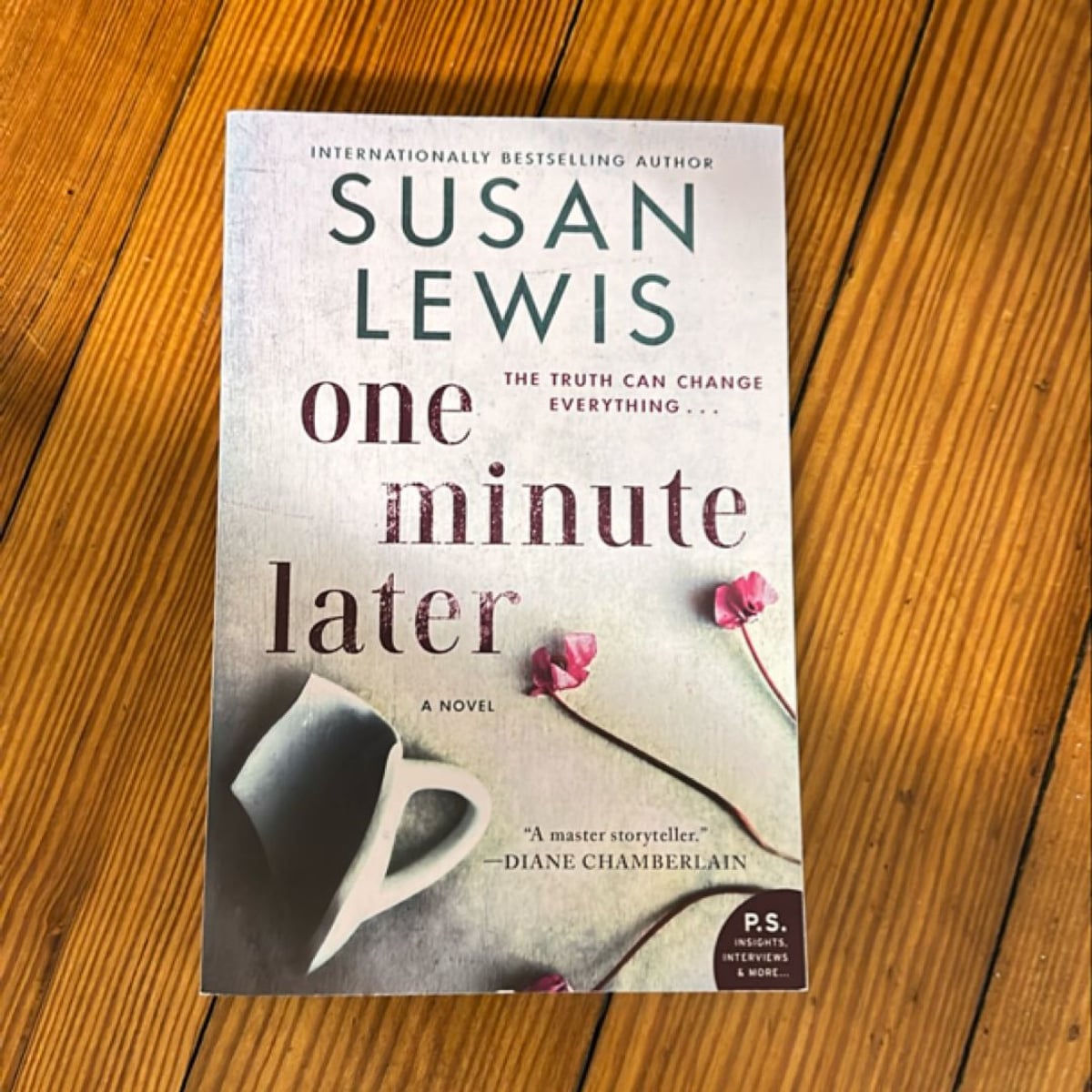 One Minute Later by Susan Lewis