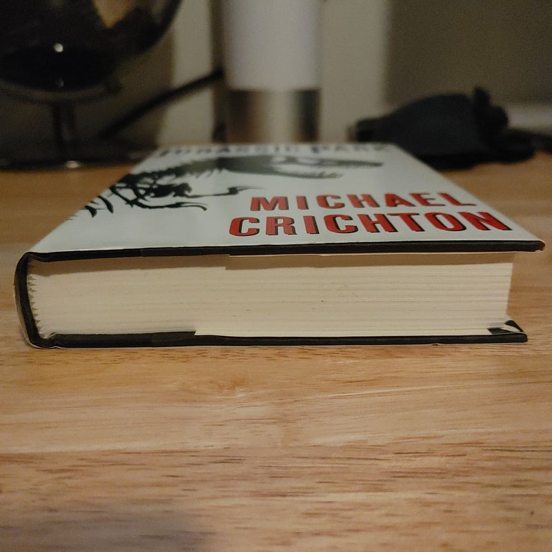 Jurassic Park by Michael Crichton , Hardcover | Pangobooks