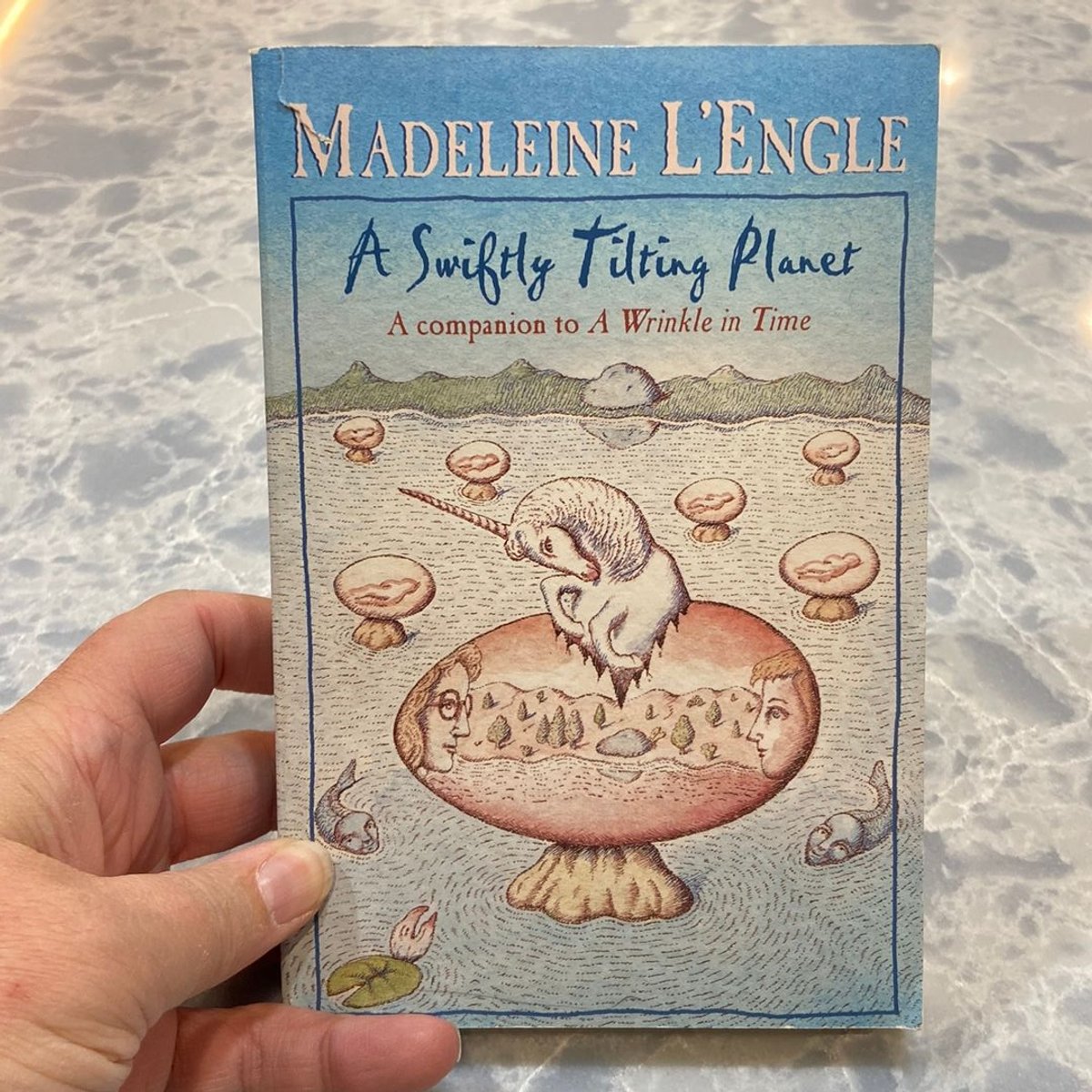 A Swiftly Tilting Planet by Madeleine L'Engle