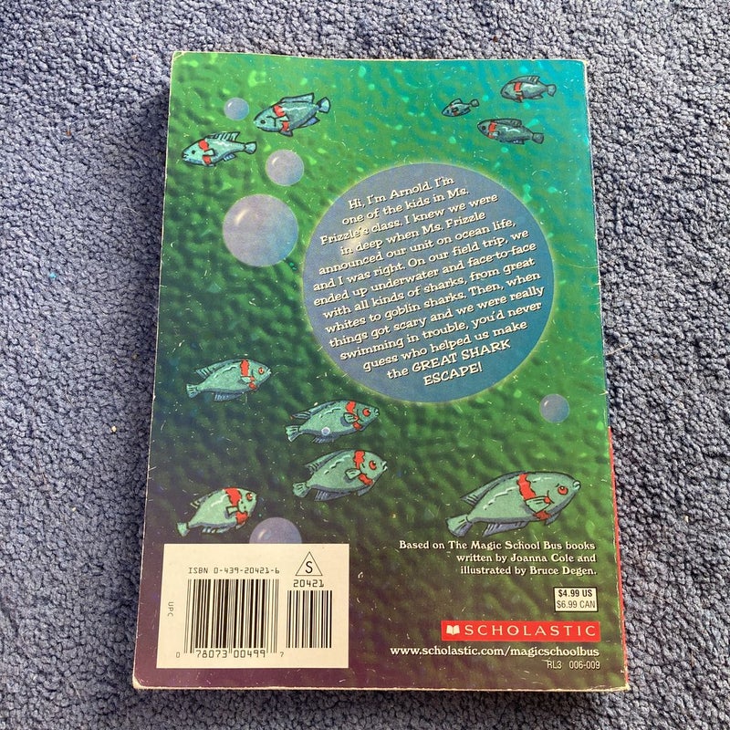 The Great Shark Escape by Jennifer Johnston, Paperback | Pangobooks