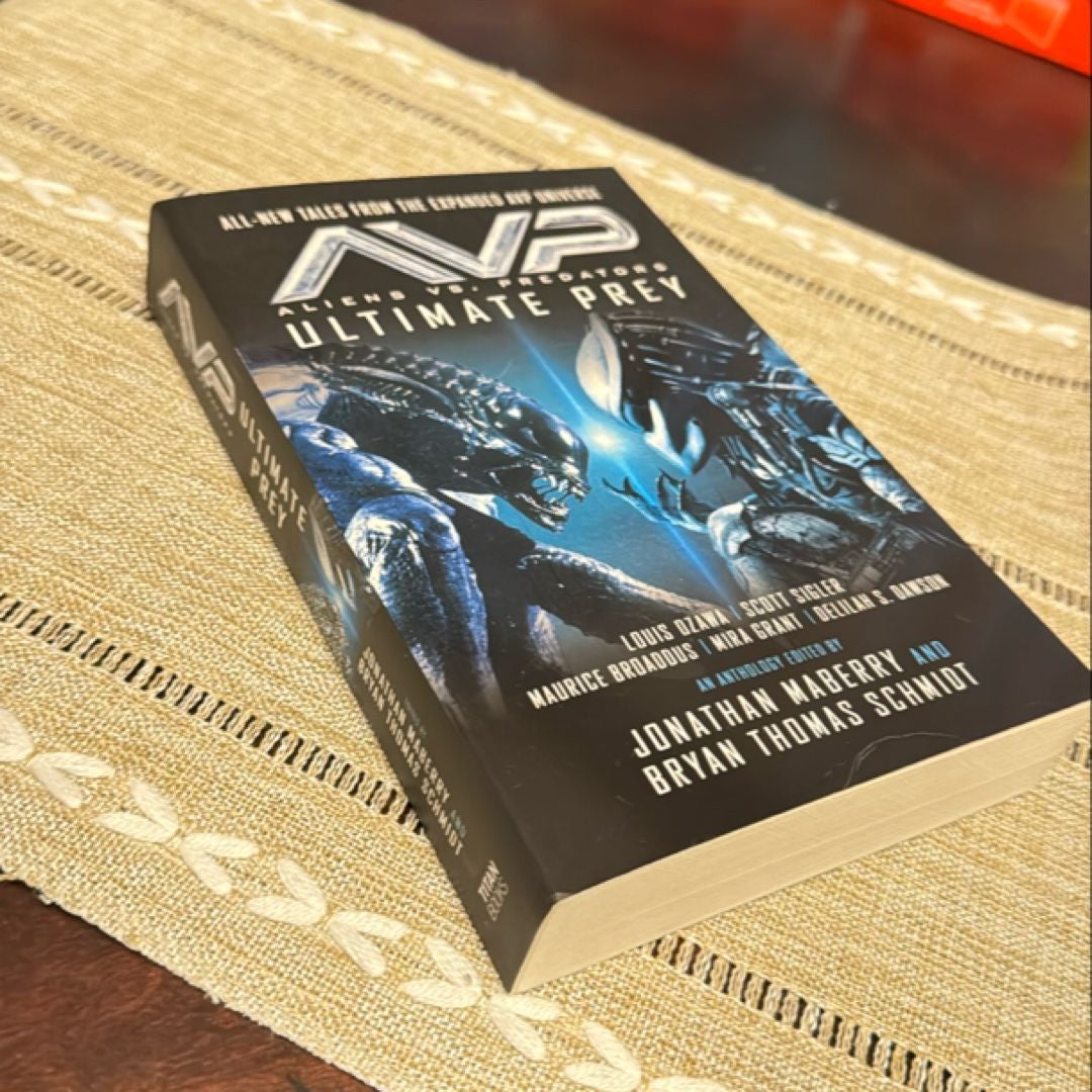 Aliens vs. Predators - Ultimate Prey by Louis Ozawa, Scott Sigler, Maurice Broaddus, Mira Grant ...