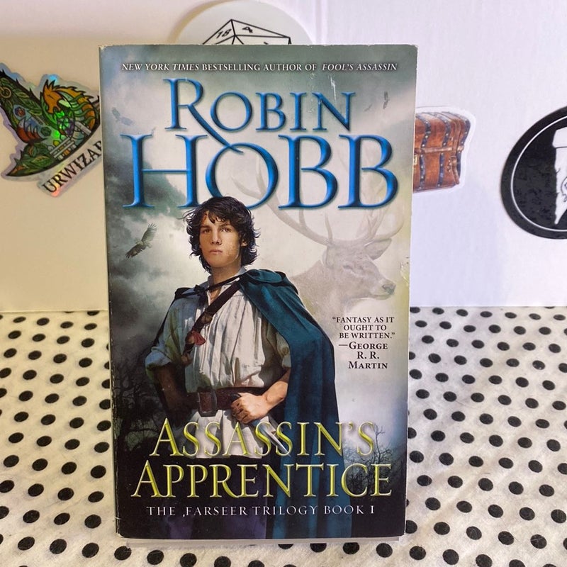 Assassin's Apprentice by Robin Hobb, Paperback | Pangobooks