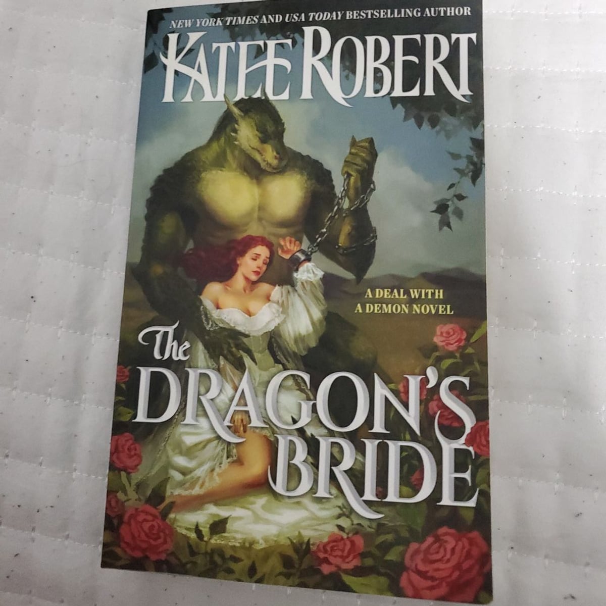 The Dragon's Bride by Katee Robert, Paperback | Pangobooks