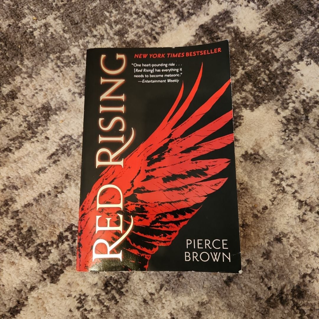 Red Rising by Pierce Brown, Paperback | Pangobooks