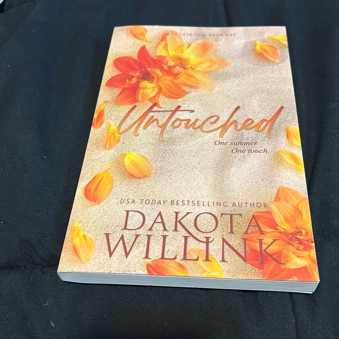 Untouched -Special Edition by Dakota Willink, Paperback | Pangobooks