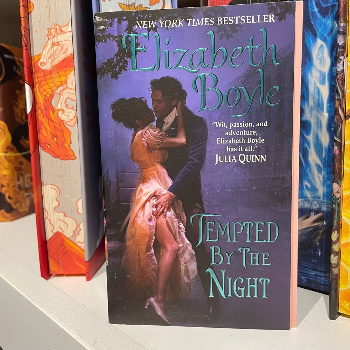 Tempted by the Night by Elizabeth Boyle, Paperback | Pangobooks