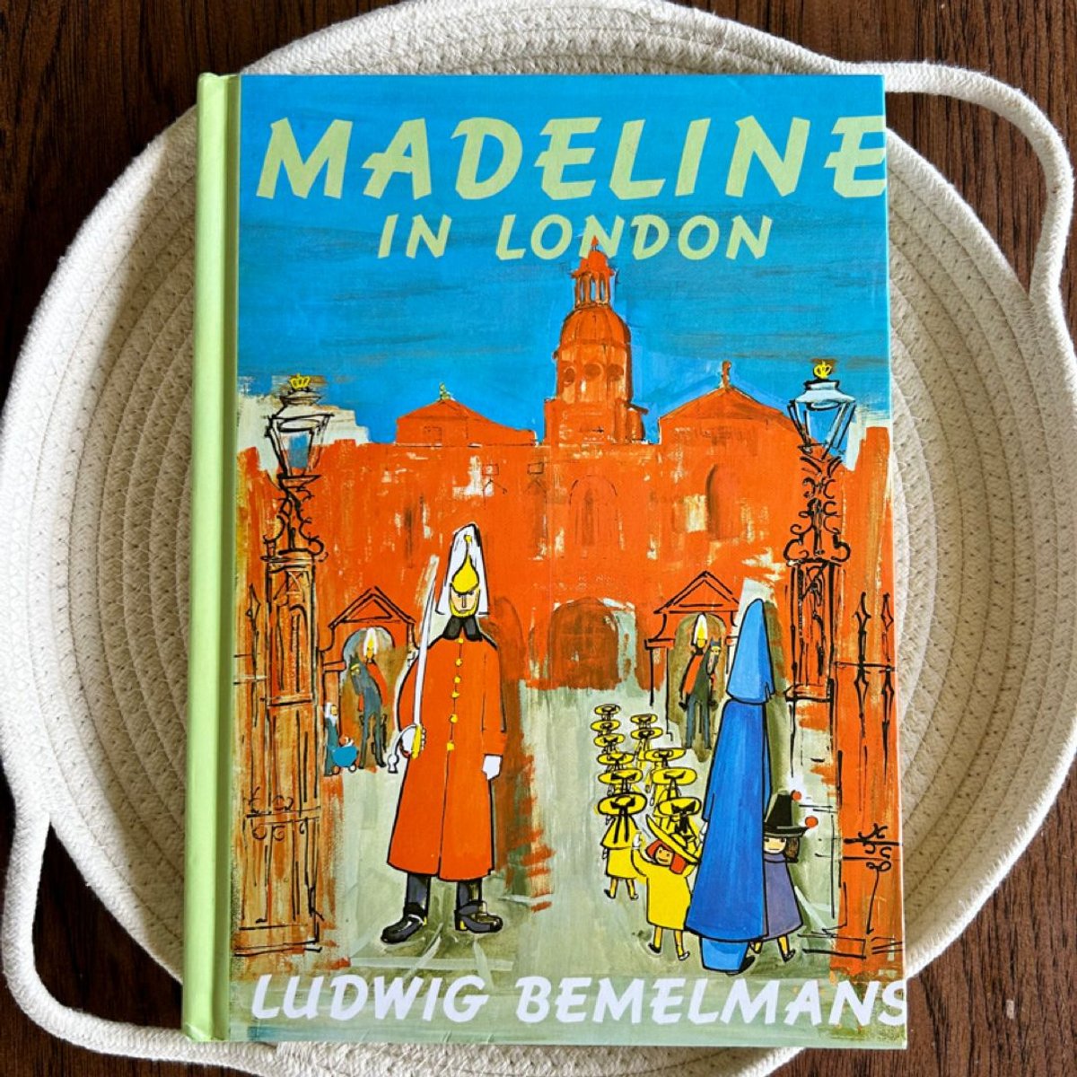 Madeline in London by Ludwig Bemelmans