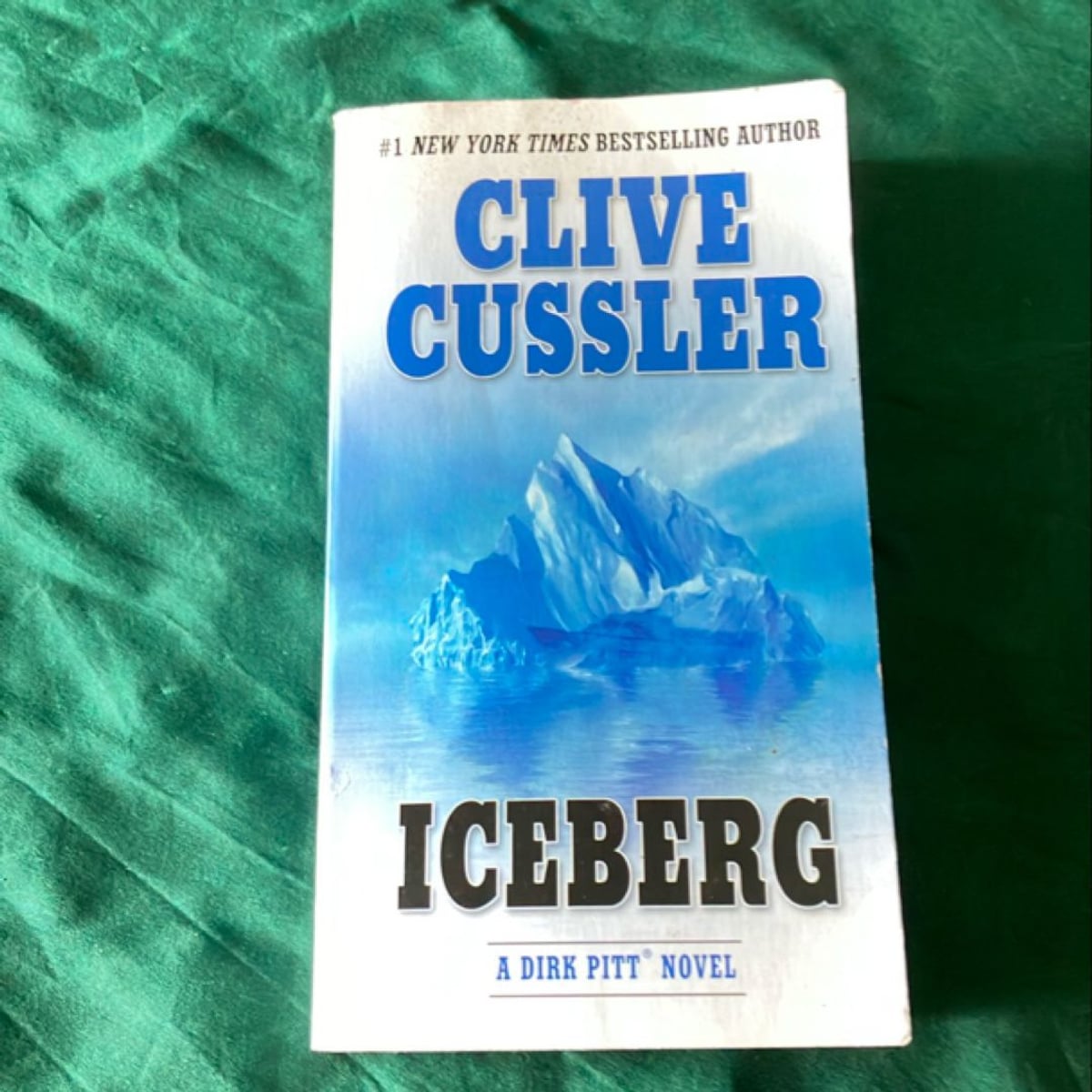 Iceberg by Clive Cussler